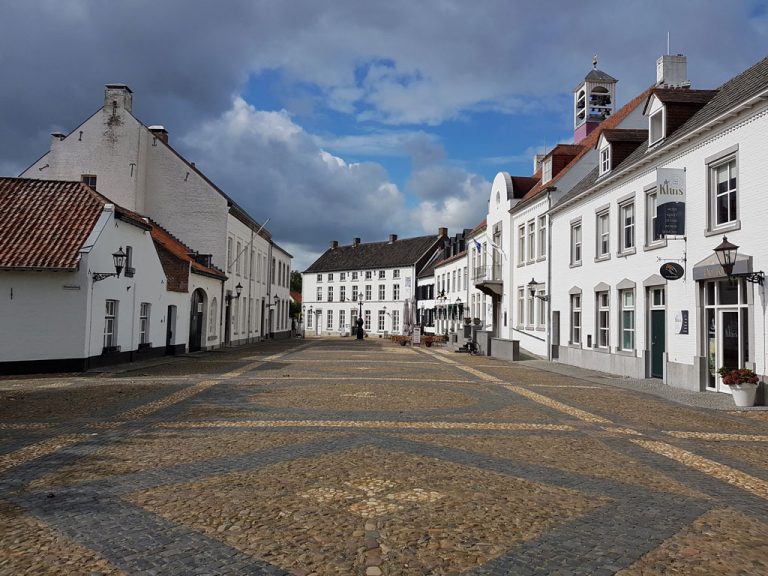Thorn, het witte stadje in Limburg | Reizen door Nederland